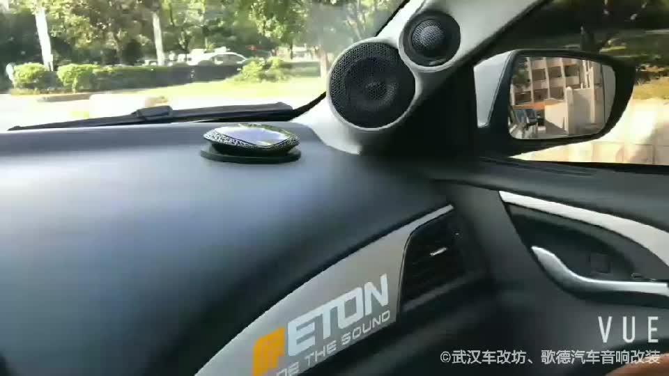 比亚迪秦A柱三分频倒模～德国伊顿为您增添男人魅力～