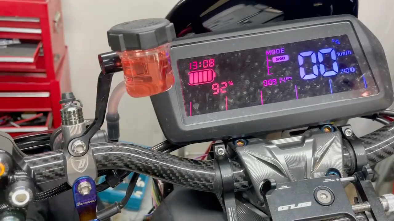 电动车改装配件之糖豆开关糖豆开关小牛电动车发光组合多功能开关