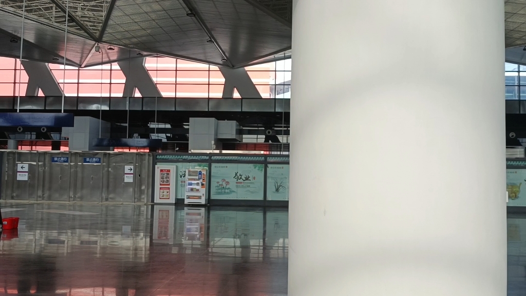 疫情下的公交枢纽