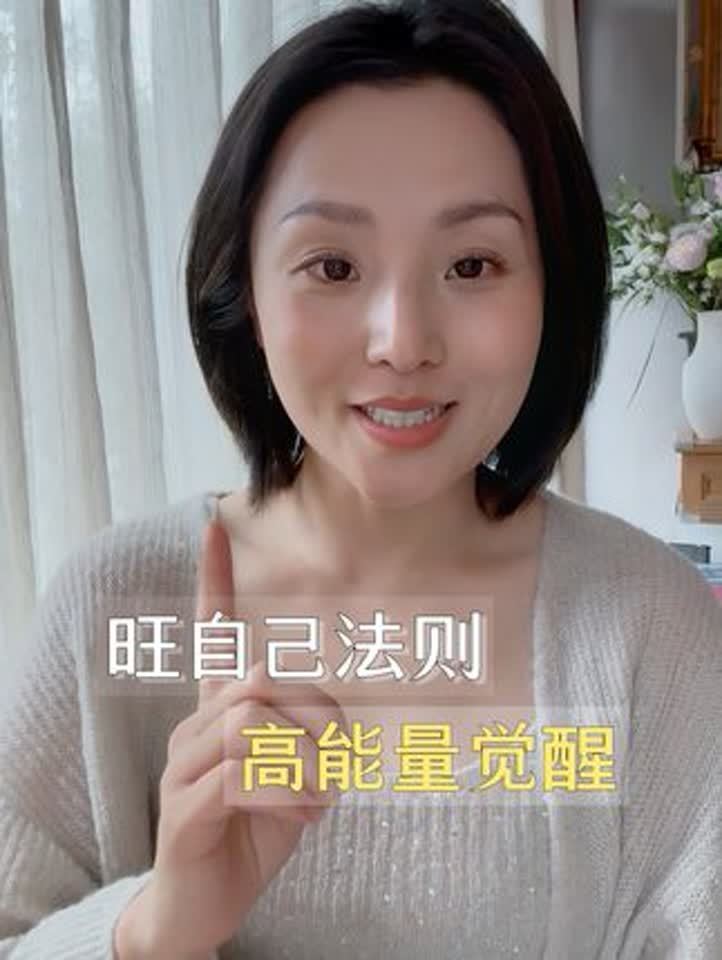 这个儿童英语早教机可太好了,翻页自动识别,手指点一点切换非常顺畅,...