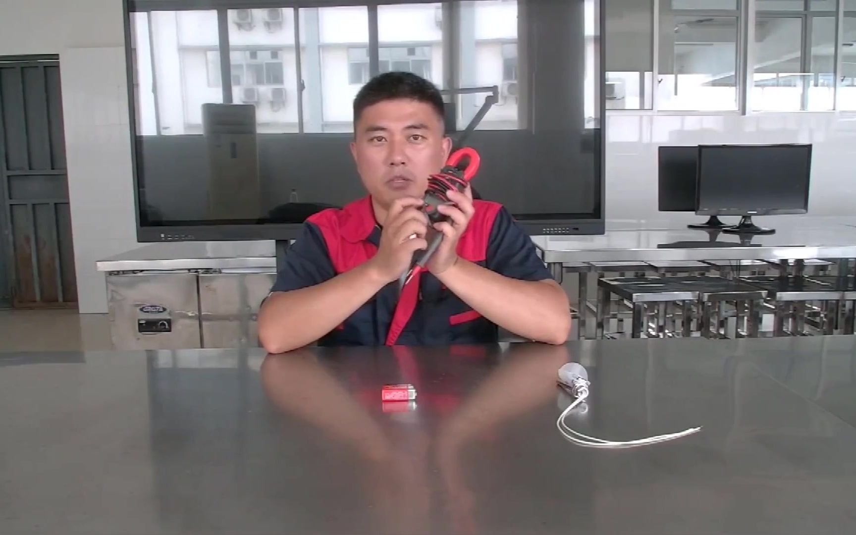 钳形电流表的使用-断电测试部分