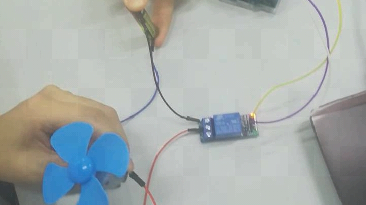 按键控制继电器、直流电机