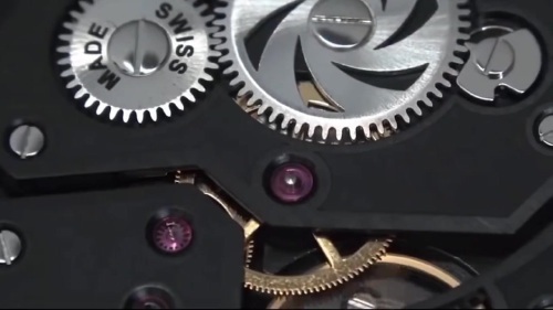 钟楼上的机械时钟设计结构,它的工作原理是什么?