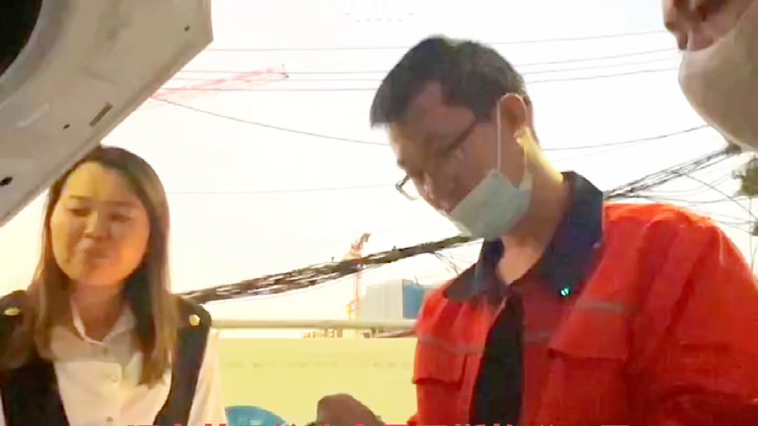 混动力汽车换了4次电池,次次检查发动机发电正常,但是使用10分钟不到...
