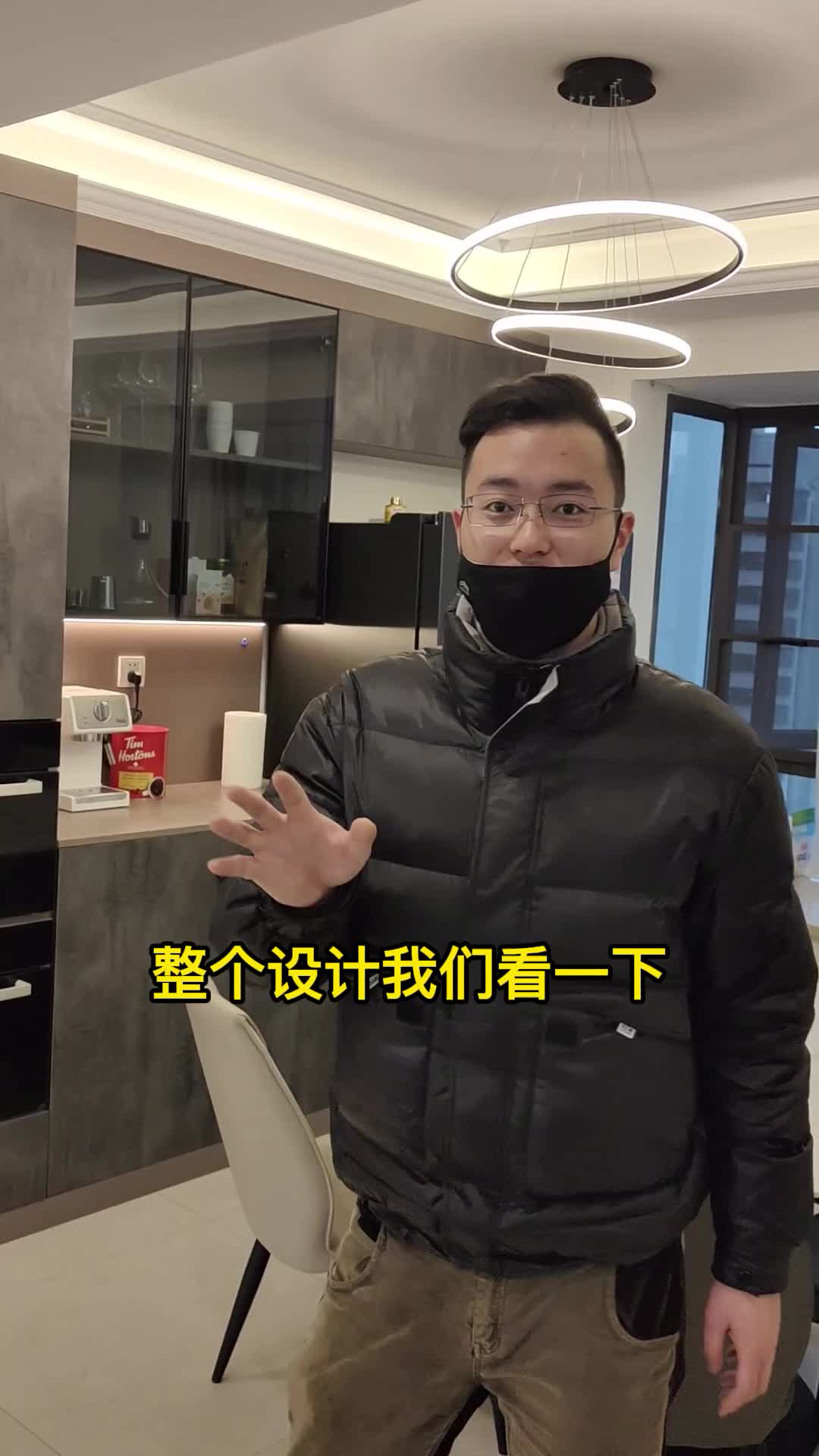 冰箱的位置移到餐厅会好看吗?