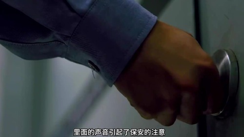他只因为开车看手机,不小心撞到行人,接下来的操作你绝对想不到
