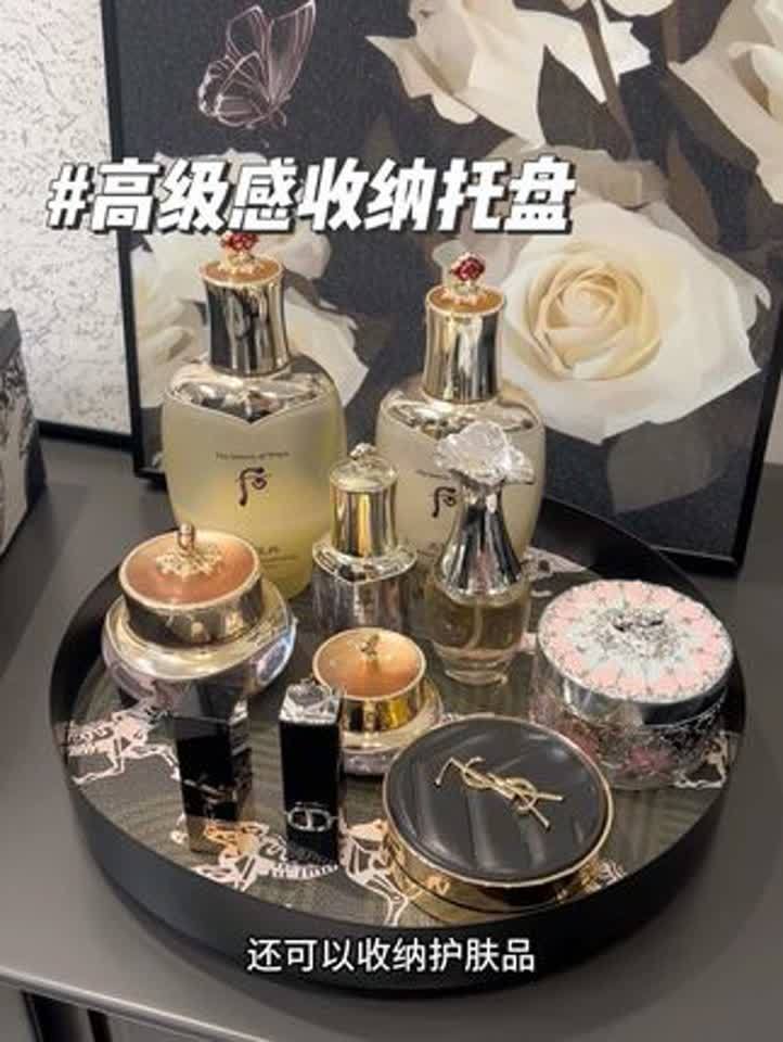 非常精美的收纳盒,旋转设计,拿取方便,金属烤漆搭配pu皮,特别显高档,...