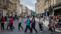 中国旅行团出行三大特点,特征相当明显,外国人一眼就可以认出来