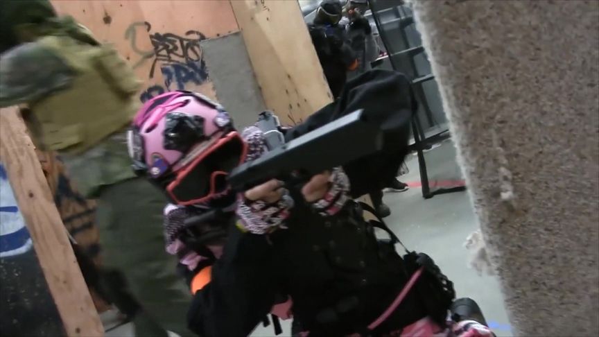 室内真人CS,相信有不少人玩过,场地简单但乐趣不少!