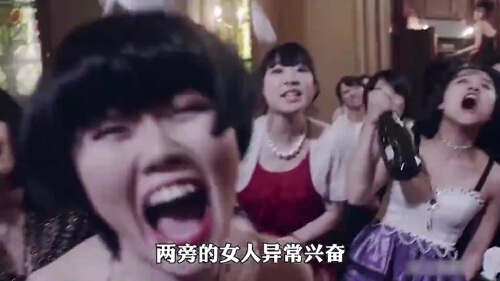 女孩DNA被复制,成为别人的娱乐手段