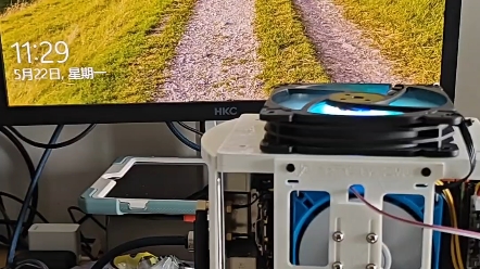垃圾桶样式机箱(Mac pro2013)内部结硬件测试
