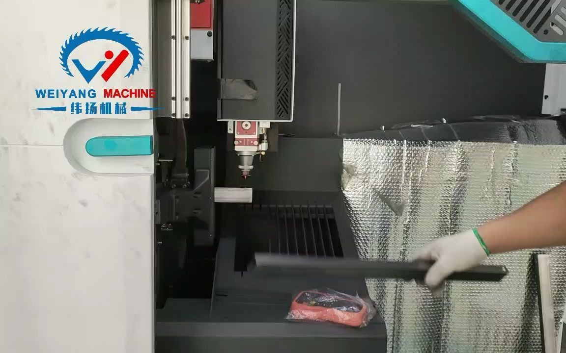 管材无屑切割机切割方管打孔视频