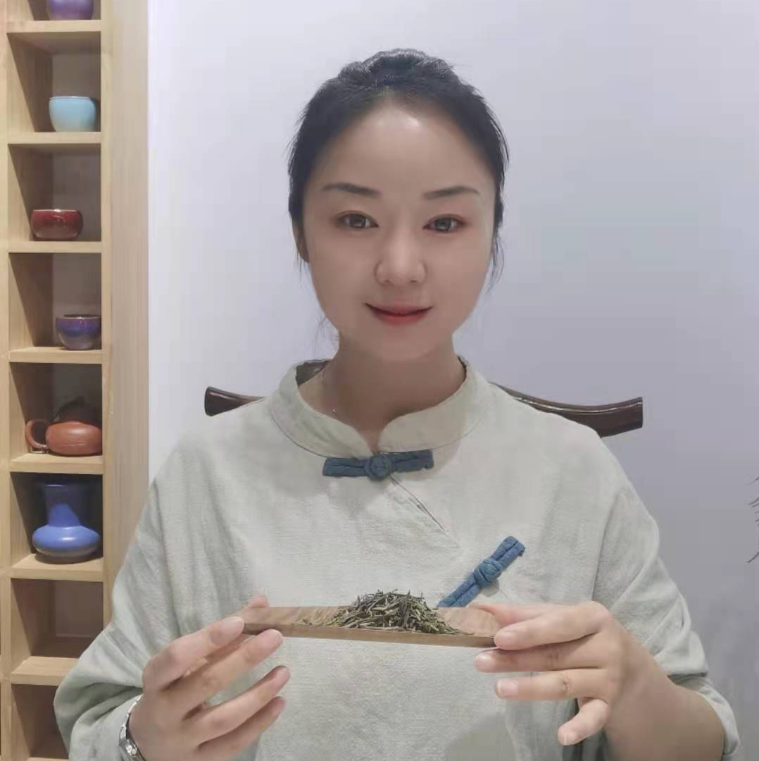心理咨询师雪莲 