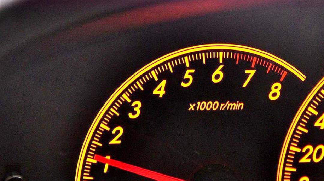 高速120kmh,发动机转速应该是多少?到了这个数最好去看看