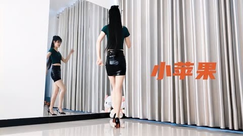 小芒广场舞 小苹果1 经典老歌32步附背面演示