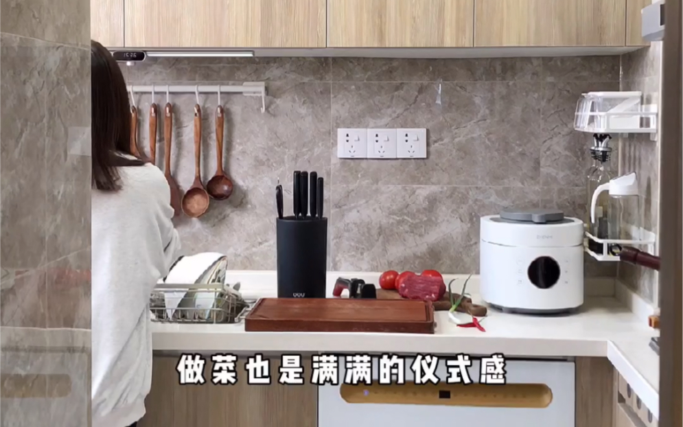 厨房有这几把常用刀就足够了,颜值高又实用,别再买一堆用不到的刀当...