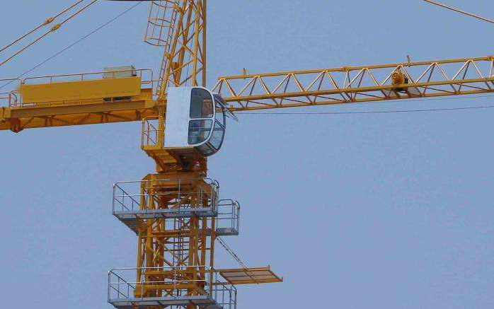 关于大型机械设备的讲解-塔式起重机及施工升降机
