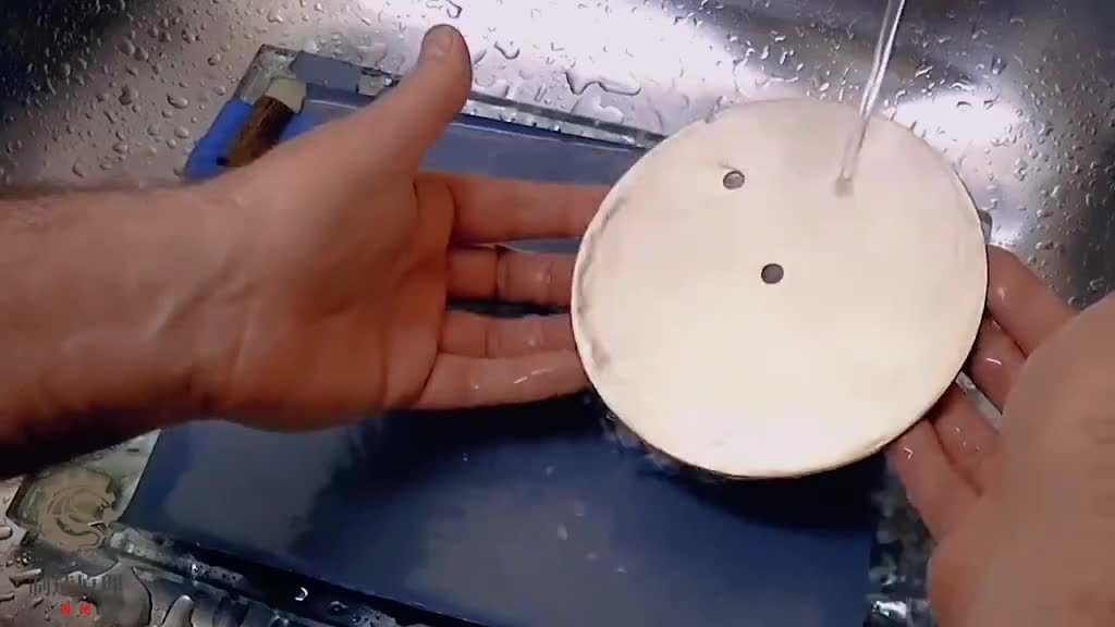 利用蚀刻技术在铜片上蚀刻表盘,神奇的技术,长见识了