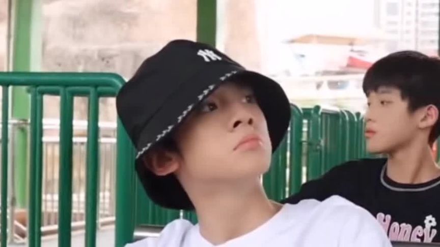 #tf家族三代 #游乐场 #欢乐谷 #重庆 #重庆欢乐谷 社 交 牛 逼 症