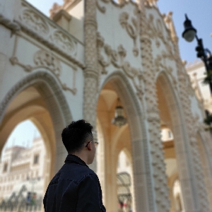 湾区经纪-杨某人 