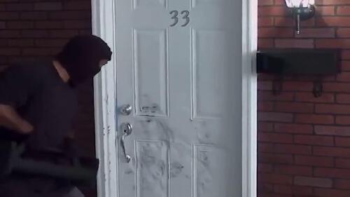 安全简单的门禁系统,可以安装在任意门上,力气再大也撞不开