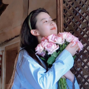 赵小妞呀呀 