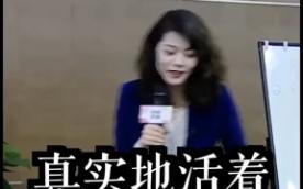 ...自有我自为之,我自风情万种,与世无争,活成真实的自己,你会更快乐!