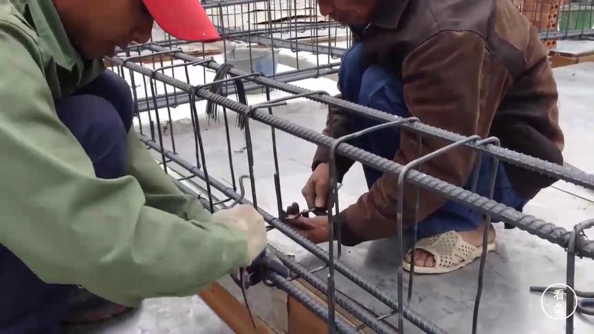 农村自建房钢筋这样绑,这样的强度不知道够不够结实