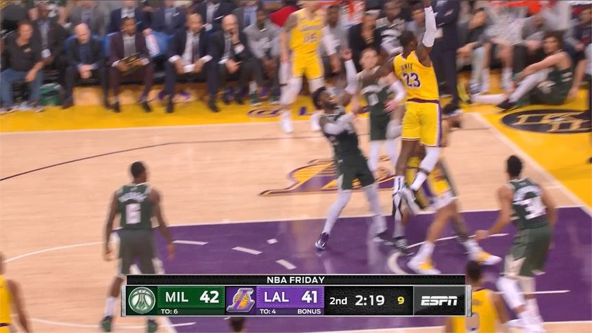 【紫金高光】麦基教科书式挡人!詹皇轻松杀到篮下单手炸筐