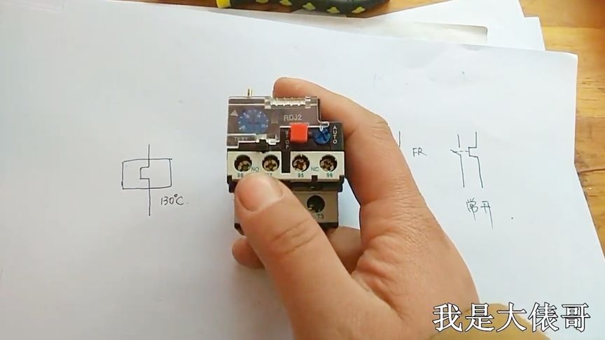 电工知识:保护电机的神器-热继电器在电路图里的符号,NO和NC
