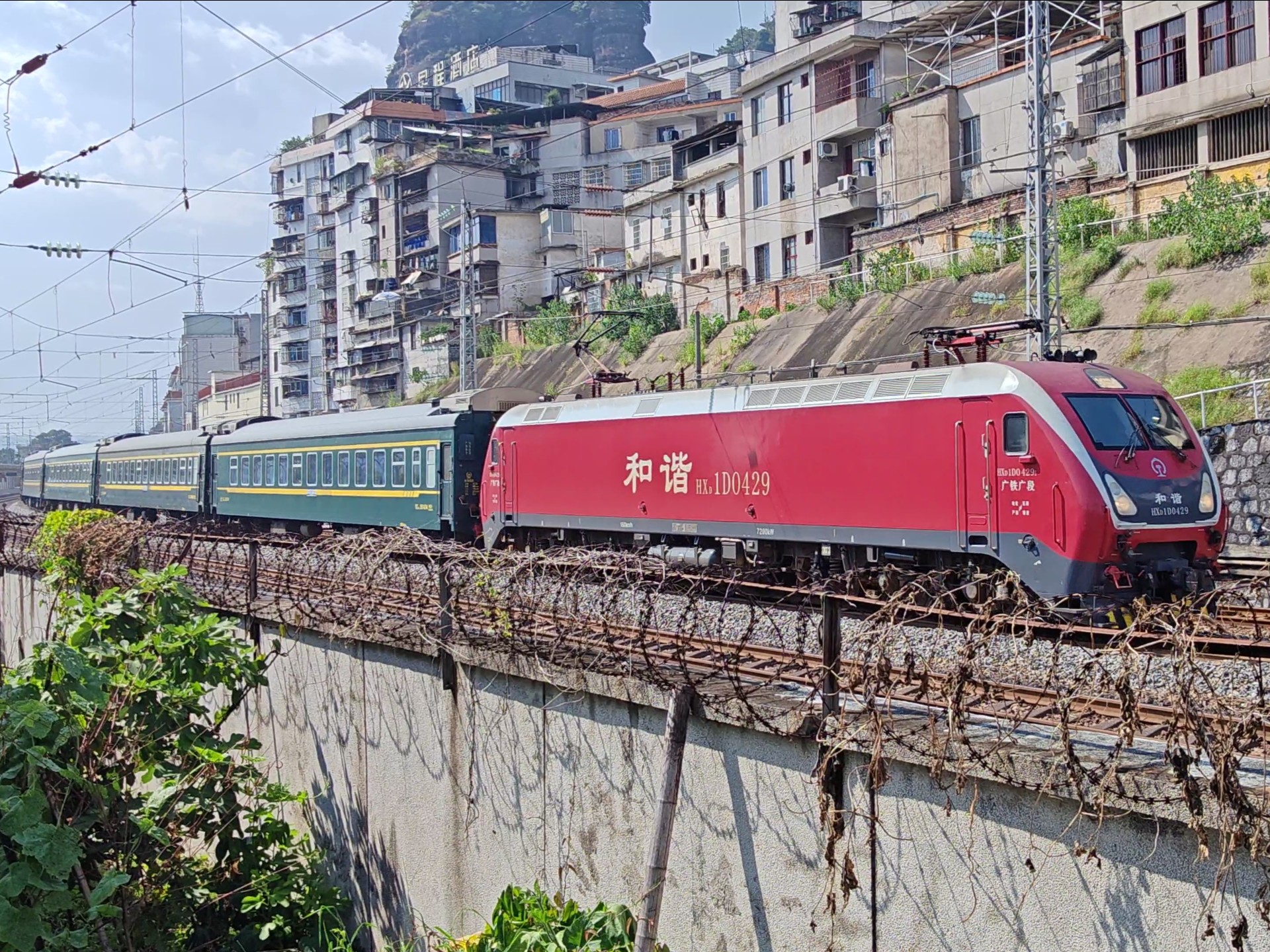 轮轨声福利!五小时半收录京广线坪石段下午至傍晚时段通过列车·...