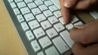 B1蓝牙键盘键帽剪刀脚拆装过程