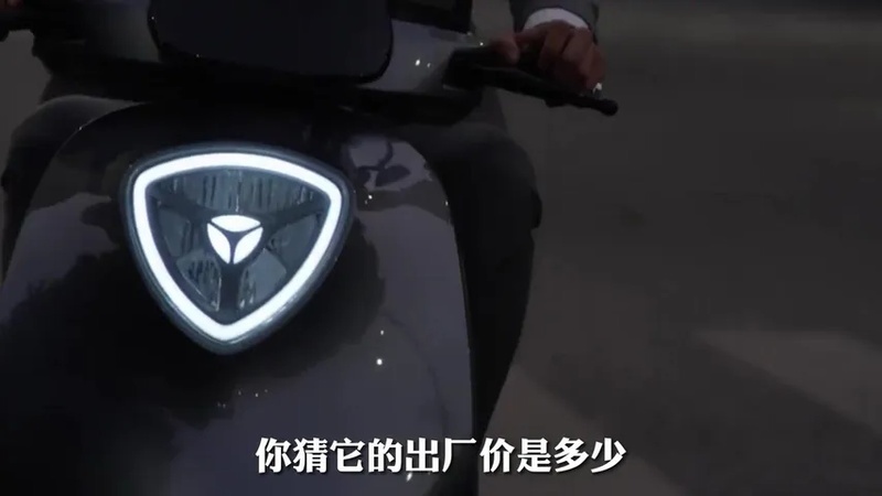 一辆3000元的家用电动车,出厂价是多少?商家毛利润有几百
