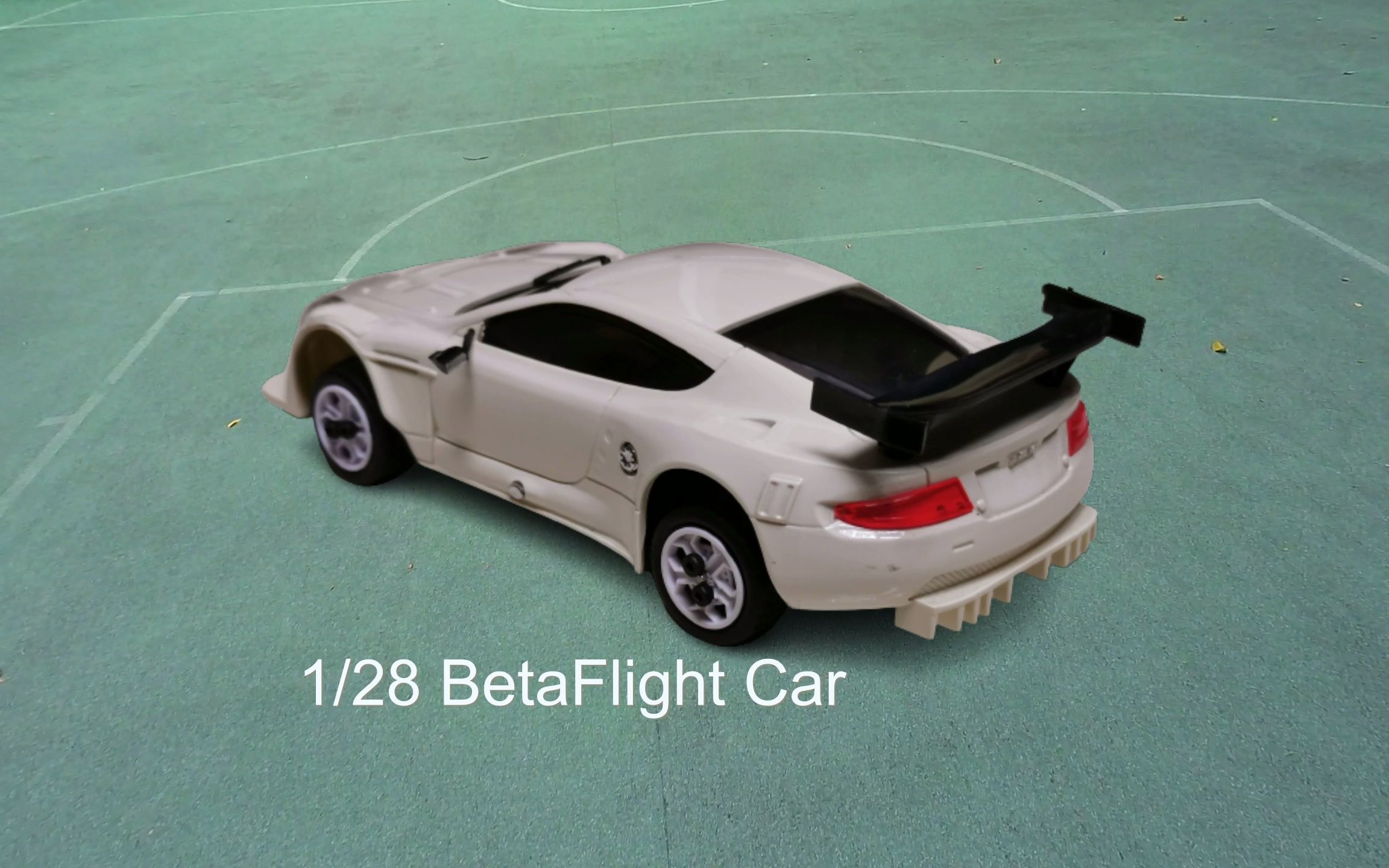 可以漂移甩尾的BetaFlight全時四輪傳動(無刷電機)車