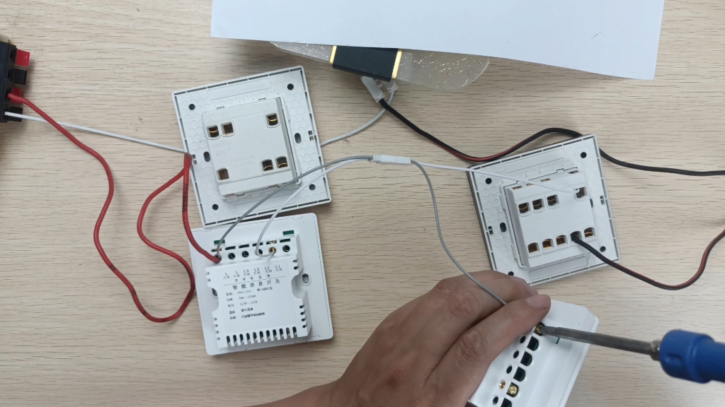 单开双控开关替换智能单火开关详细教程