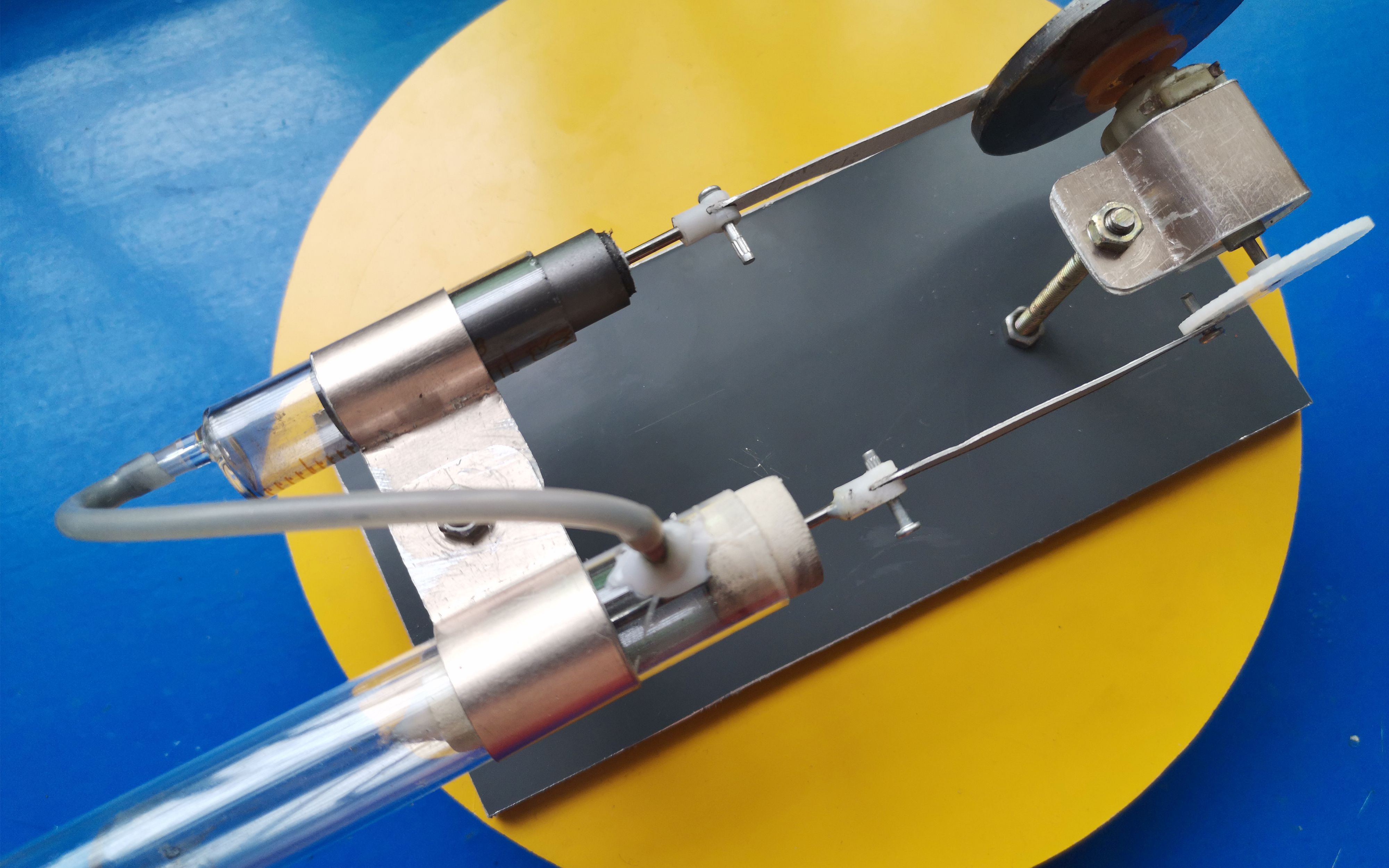 【9号】用试管和玻璃注射器来做一台简单的斯特林发动机吧!