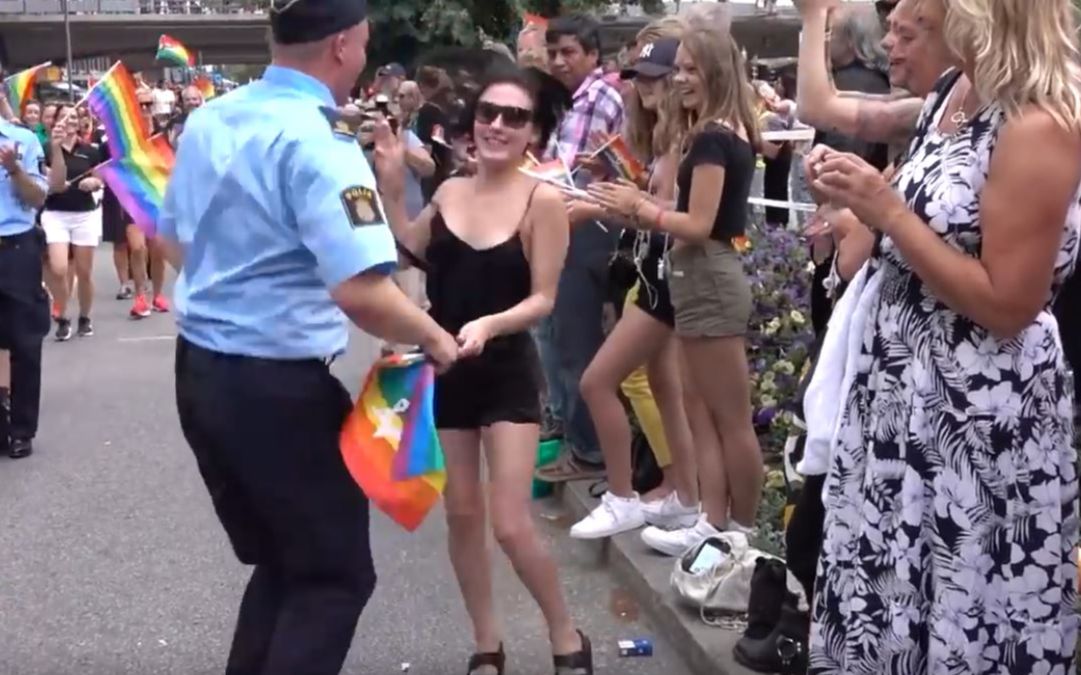 瑞典暴力警察VS俄罗斯暴力警察