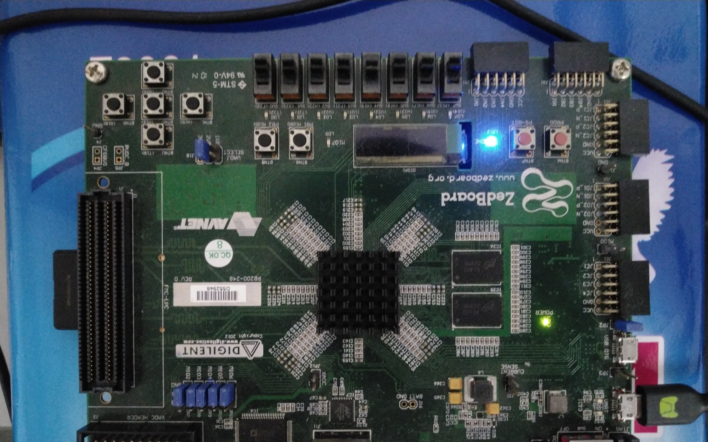 zedboard读sd卡 VGA显示