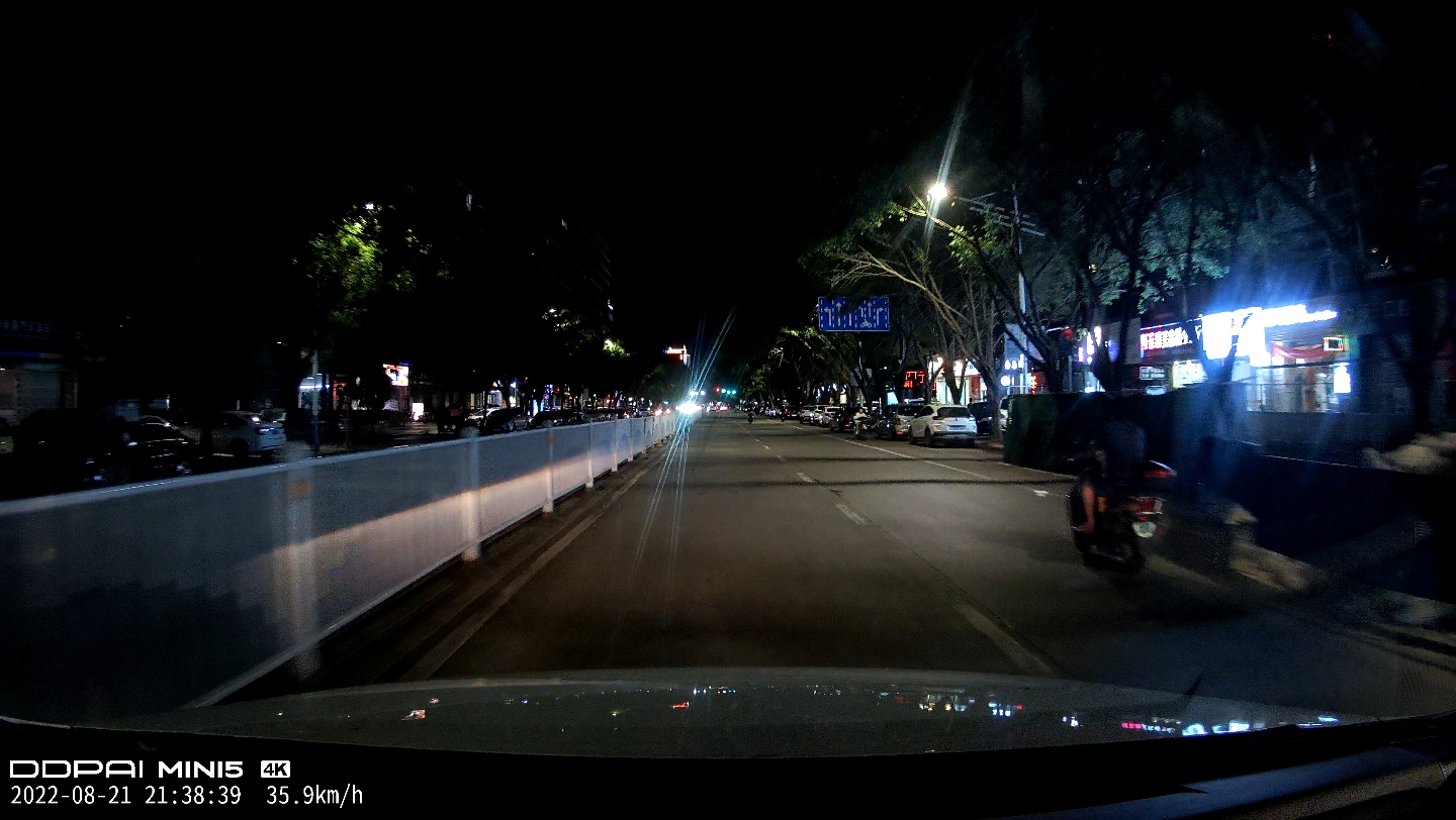 行车记录仪盯盯拍mini5夜间测试