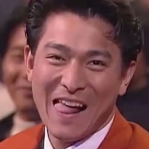 清欢云霄 