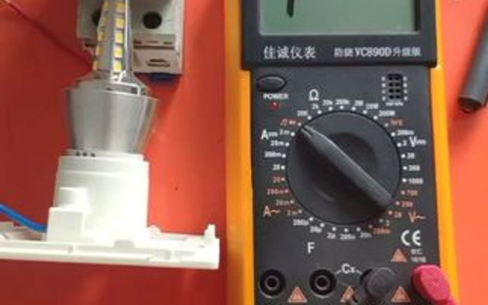 万用表测LED的好坏