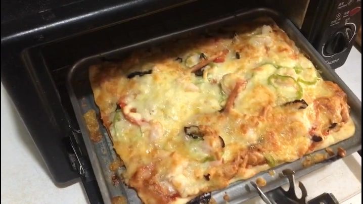 最简单的做法,家庭版披萨,口味不比外面的差。