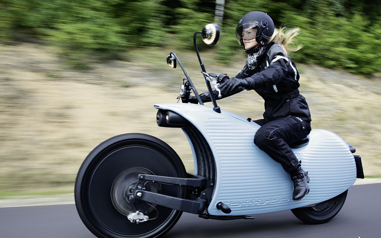 超长续航电动车,闲置时还能为家里供电