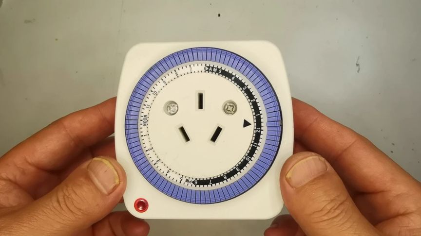 55拆解百年定时器,讲解它是如何定时百年的