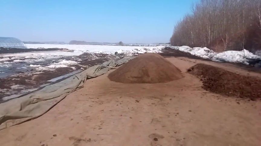 一年要用多少土这一半还不够呢?有机水稻种植想了解的关注!