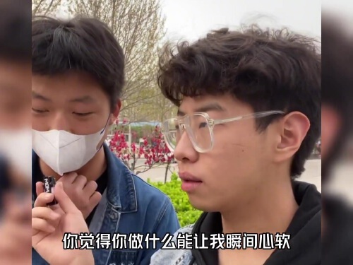 盘点校园采访的社牛回复,果然当代大学生的精神状态都不正常