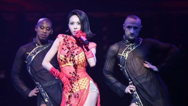 蔡依林“御用”舞团,按秒收费,比女人还妖娆!
