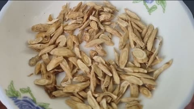 黄芪泡水,用开水还是温水10人有8人都错了,难怪没效果还上火