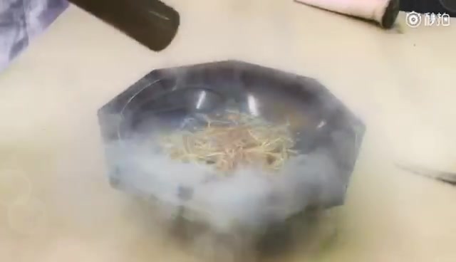 【玉兔捣药蛤蟆丸】小一万的玛瑙研钵加液氮——舌尖上的实验室第三缉