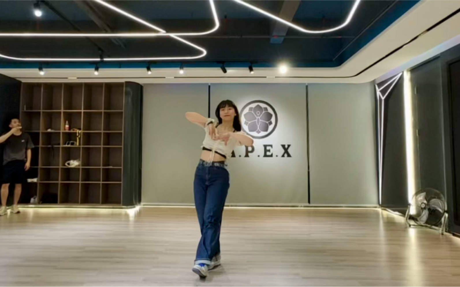 回忆杀 王心凌爱你舞蹈版